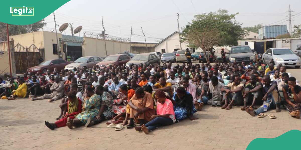 Police Bust Black Spot In Abuja Arrest Fake Dss Officer 306 Suspects
